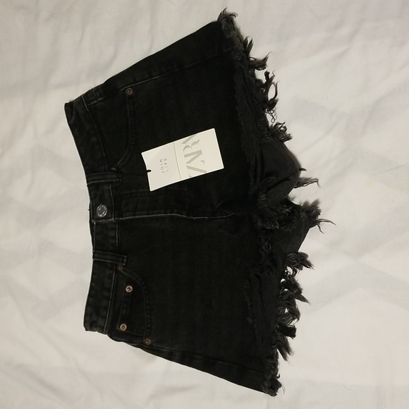 Zara | Shorts | Nwt Zara Short Mid Rise Button Up Color Black Size 2 ...